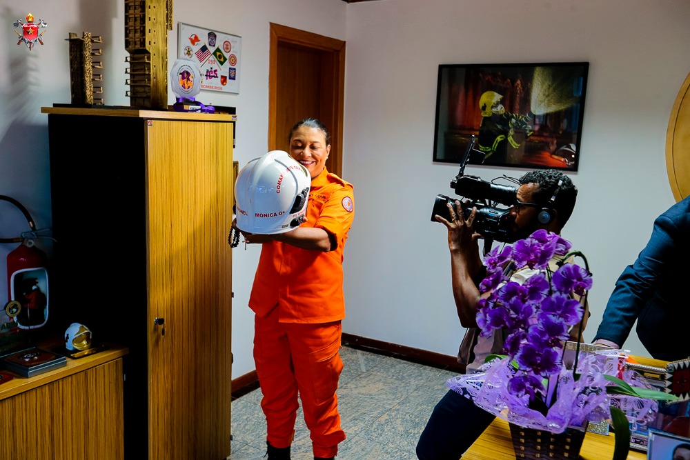 Comandante-Geral fala sobre o papel das mulheres no comando das forças ...